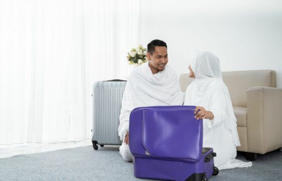 Umrah Essentials Backpack: Worry-Free Spiritual Journey